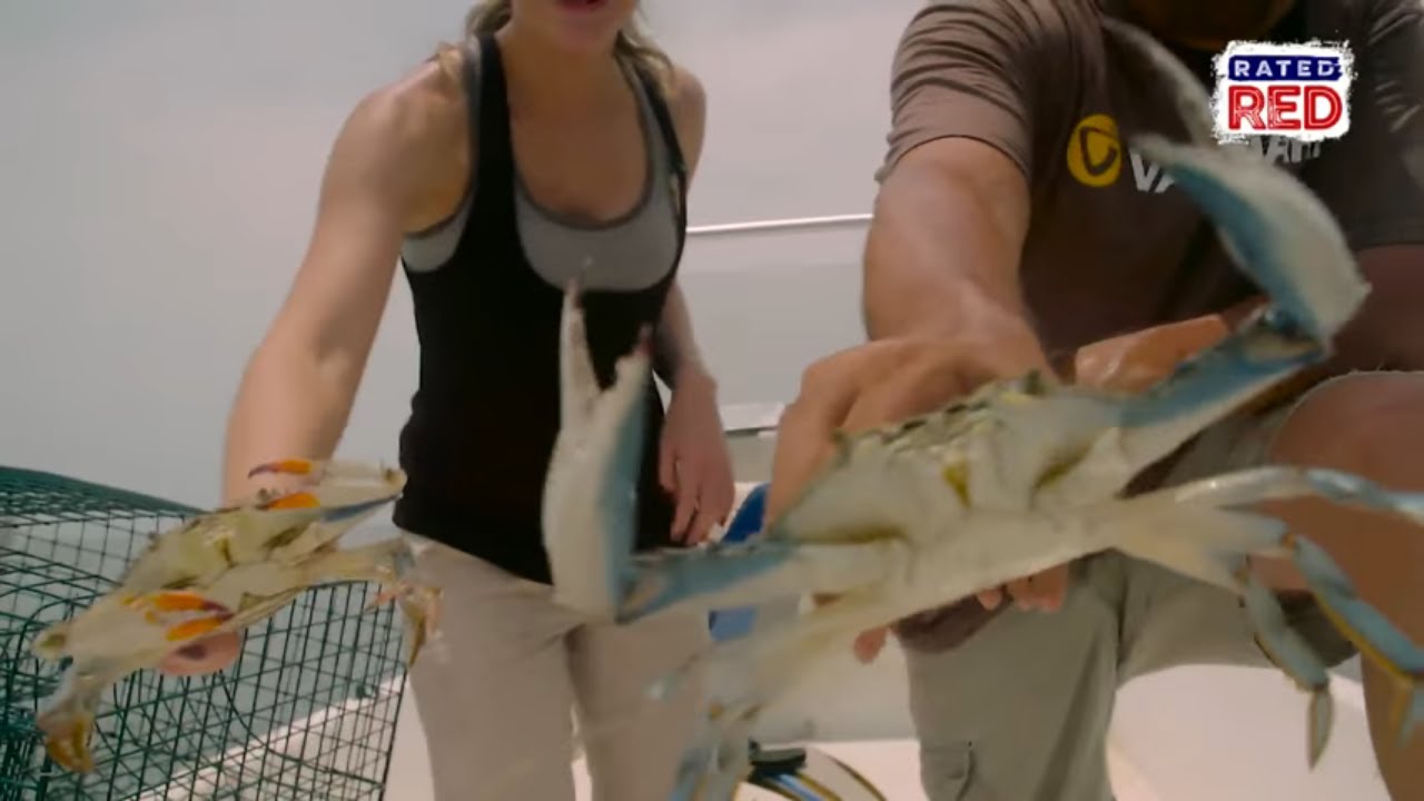 How Bayou Crabbers Perfect Their Unlikely Craft