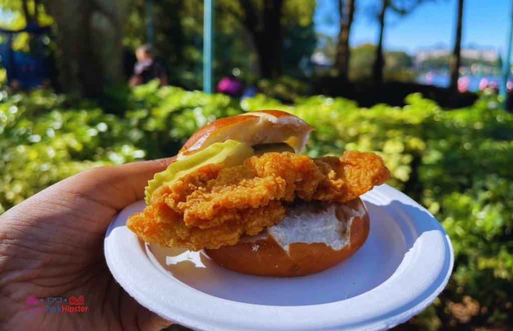 Top 10 Must-Try Foods at SeaWorld Orlando: The Best Things to EAT in 2024!