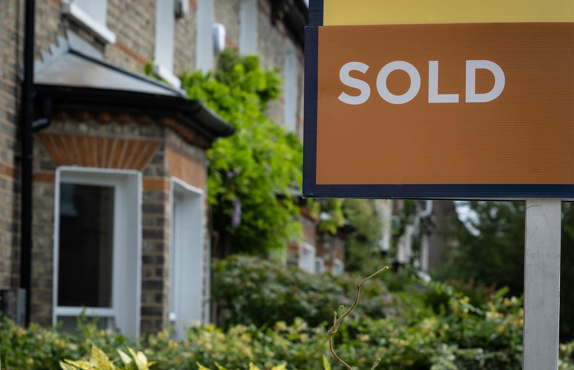 30 quick and easy style tricks to sell your house quickly