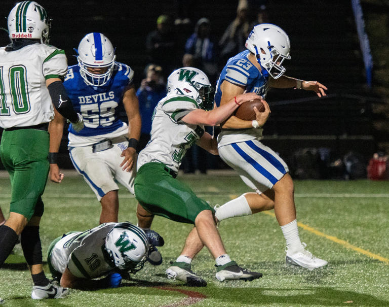 'It's a feeling that I'm never going to forget': Wrestlers from two ...