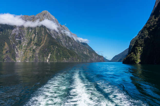 20 Best National Parks to Visit Outside the U.S. 20 Best National Parks to Visit Outside the U.S.