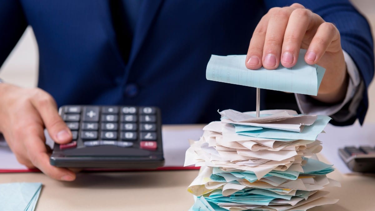 15 Expensive Blunders That Sink New Businesses