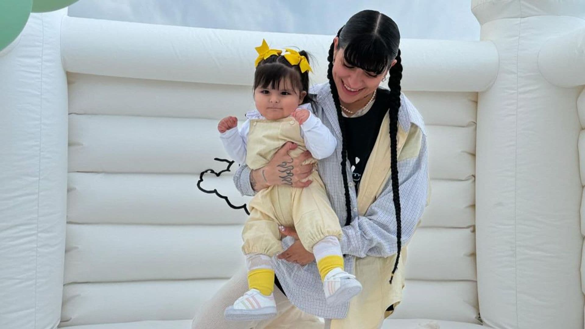 Inti, de regreso en Argentina con Cazzu, provoca suspiros con su tierna voz