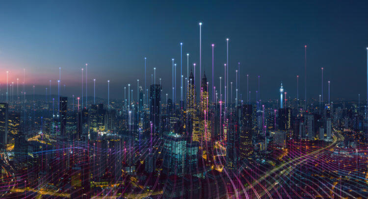 Marten Transport reports Q3 EPS 3c, consensus 4c