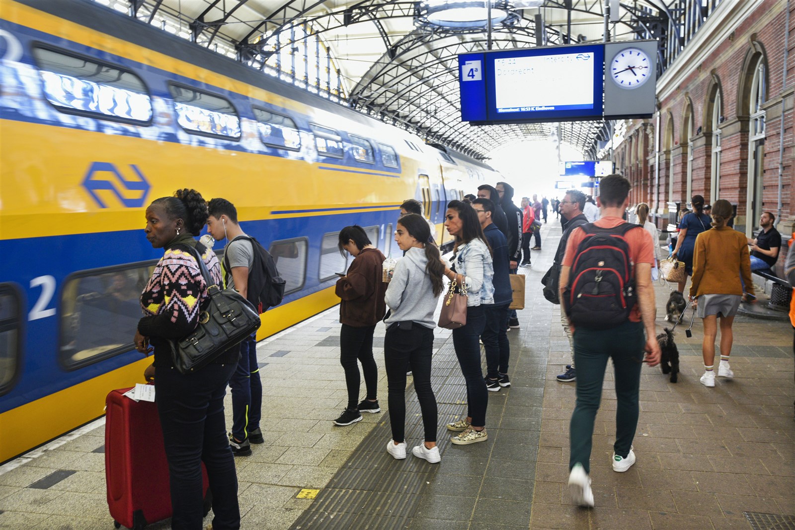 Vakbonden schorten stakingen op na eindbod NS, komende weken geen acties