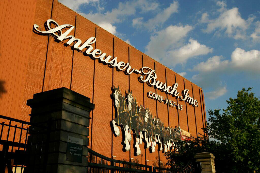 Anheuser-Busch invests over $8M in St. Louis Brewery, local workforce Anheuser-Busch invests over $8M in St. Louis Brewery, local workforce