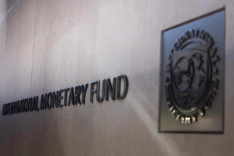 IMF projects more BSP rate cuts in Q1 2026