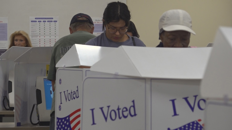 Day one of early voting in South Carolina breaks records Day one of early voting in South Carolina breaks records