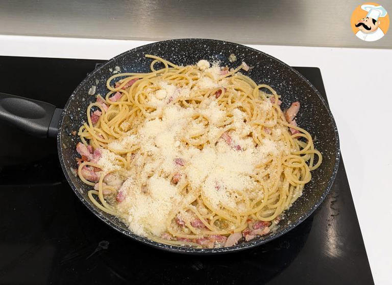 Pasta con bacon: fácil y barata