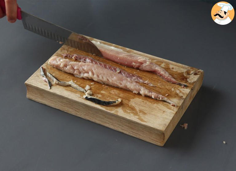 How to cook mackerel? try this recipe lacquered with soy sauce and honey!