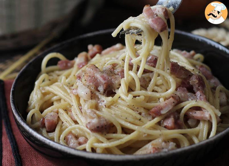 Pasta con bacon: fácil y barata