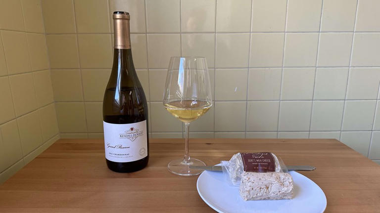 8 Best Trader Joe's Snack And Wine Pairings For Fall