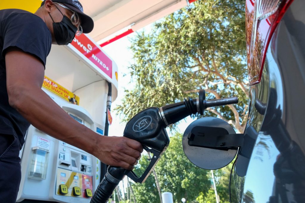 LA Gas Price Rises