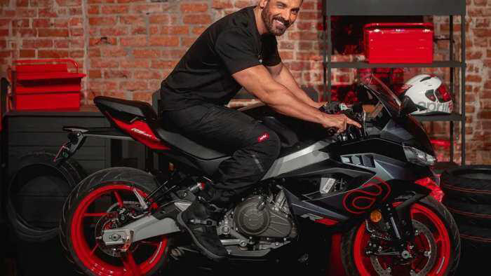 Aprilia India introduces special Diwali offer; get RS457 with ... Aprilia India introduces special Diwali offer; get RS457 with ...