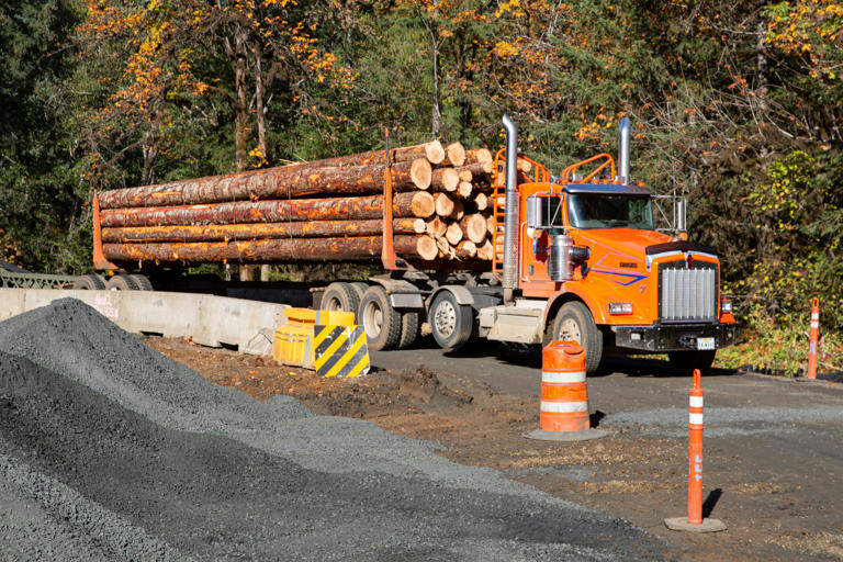 Trump drops ‘roadless rule,’ opening 2 million acres in Oregon for ...