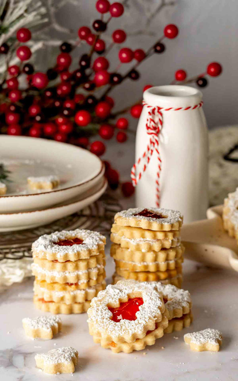 Linzer Cookies