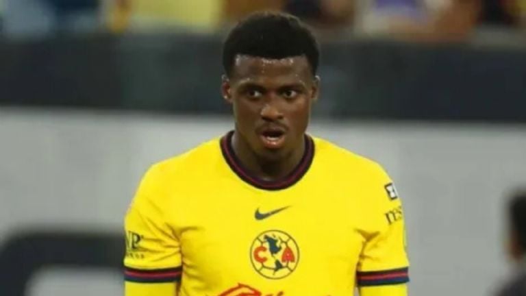 Club América con 2 OPCIONES para vender a Javairo Dilrosun