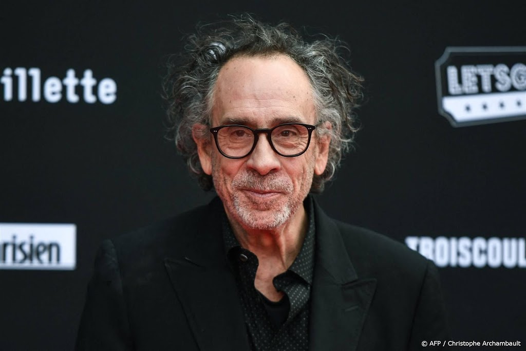 Tim Burton looft Lady Gaga: 'Werken met haar aan Wednesday was inspirerend'