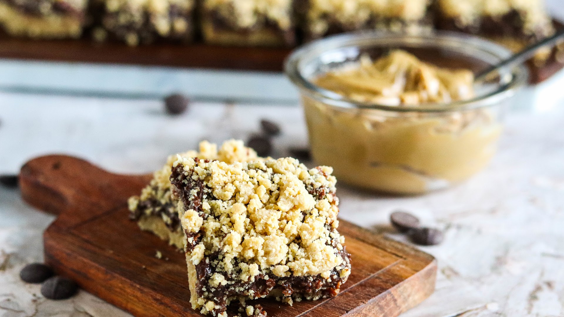 These Chocolate Peanut Butter Bars Are Delicious! Dee Dee's Ooey Gooey ...