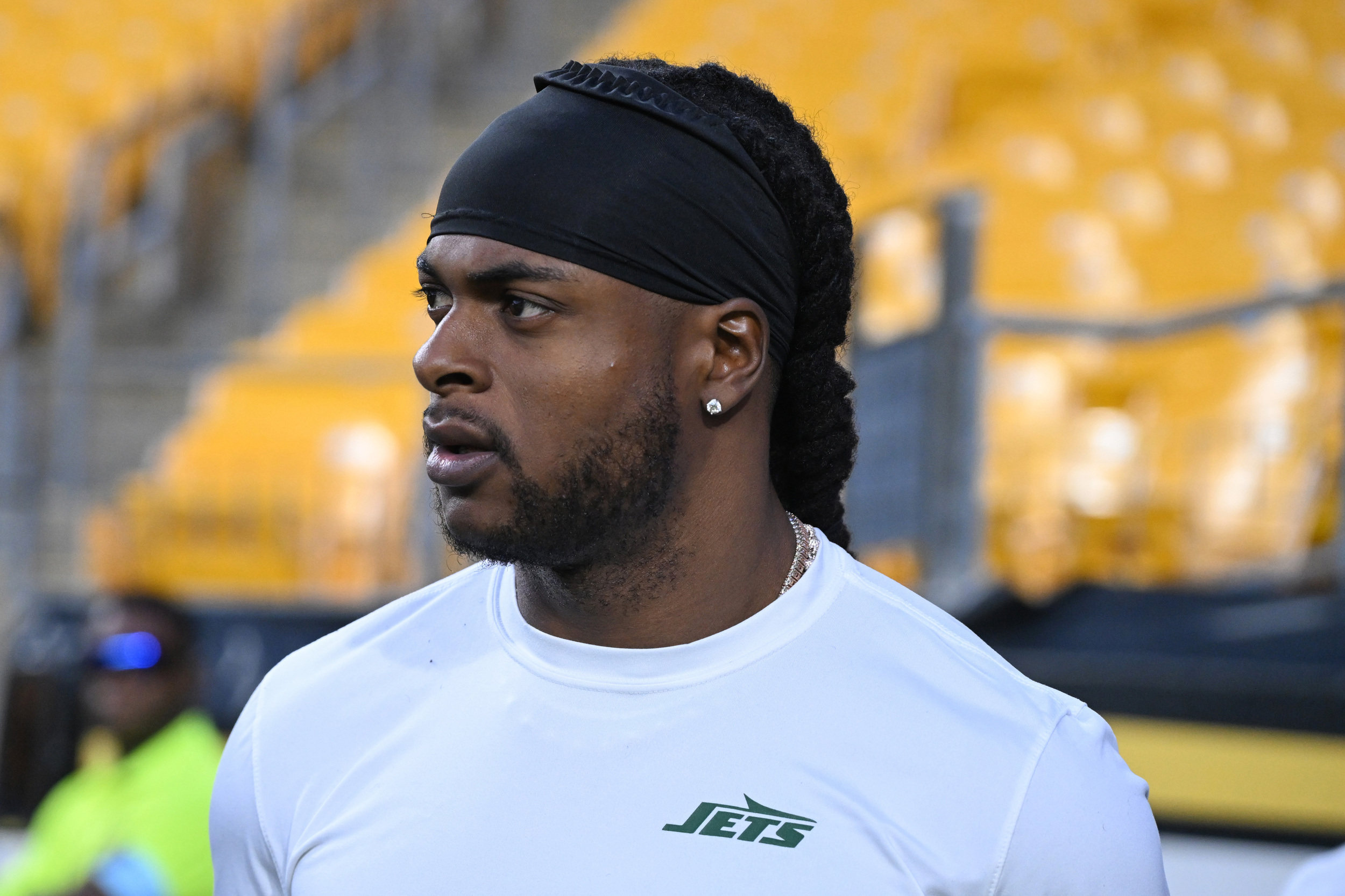 Jets' Davante Adams discusses fiery speech after blowout loss to Steelers Jets' Davante Adams discusses fiery speech after blowout loss to Steelers