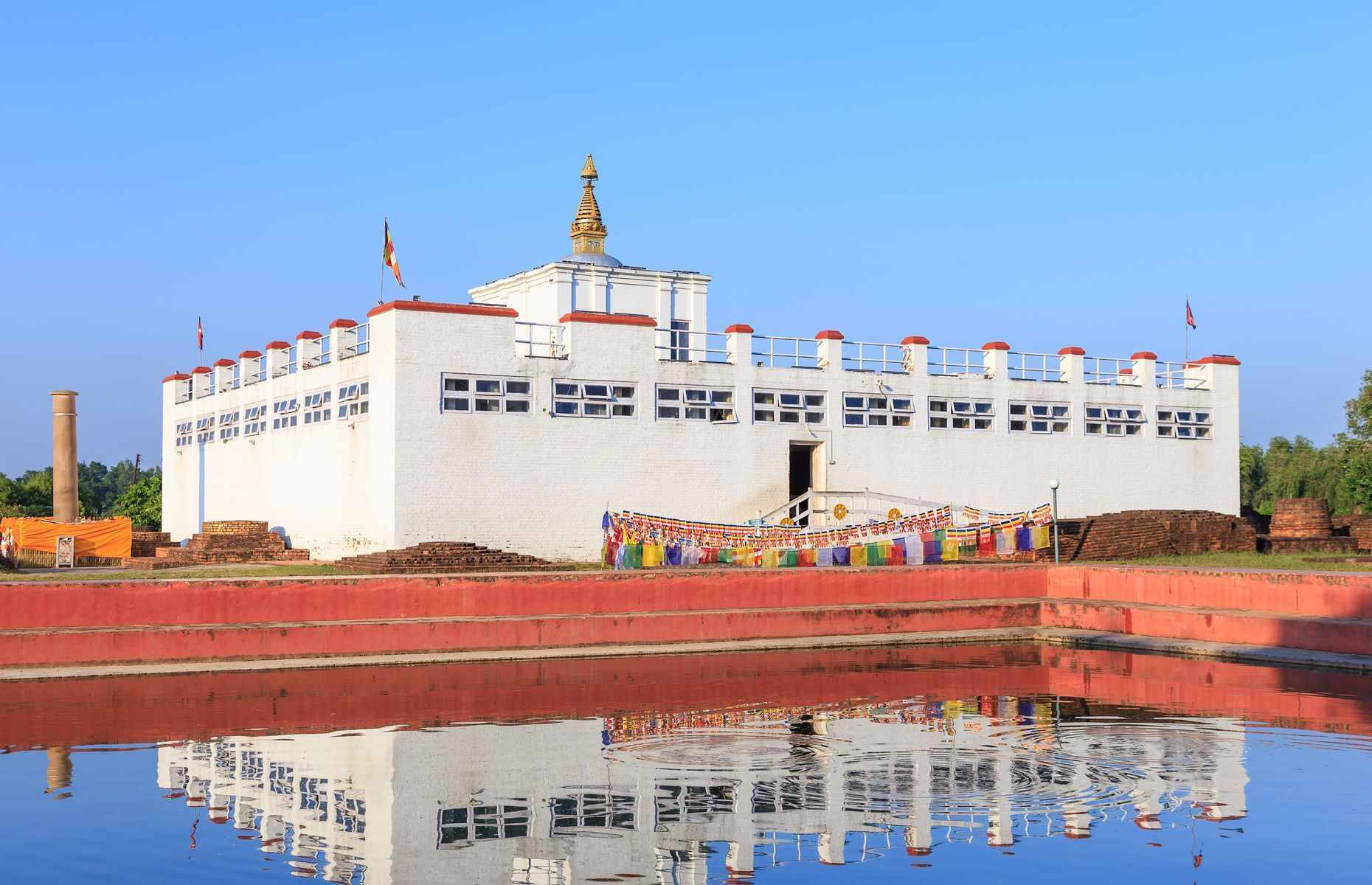 The extraordinary life and spiritual portrait of the Buddha