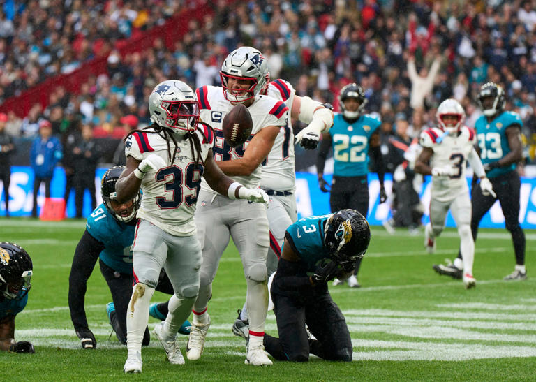 Patriots PFF grades: Best and worst performers vs. Bears