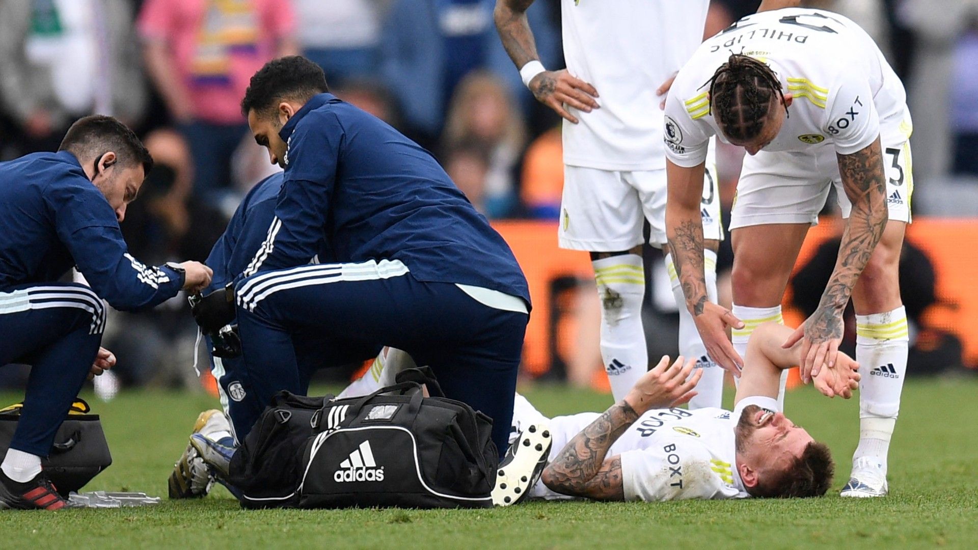 Carrière terminée après sa terrible blessure : les photos