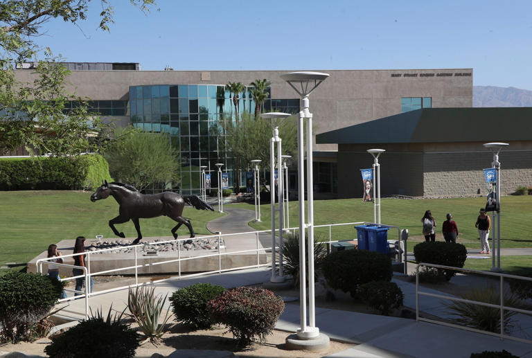 CSUSB Palm Desert Campus awards more than $150K in scholarships