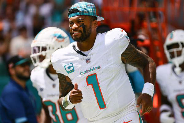 Dolphins' Tua Tagovailoa clears concussion protocol, to play vs. Cardinals Dolphins' Tua Tagovailoa clears concussion protocol, to play vs. Cardinals