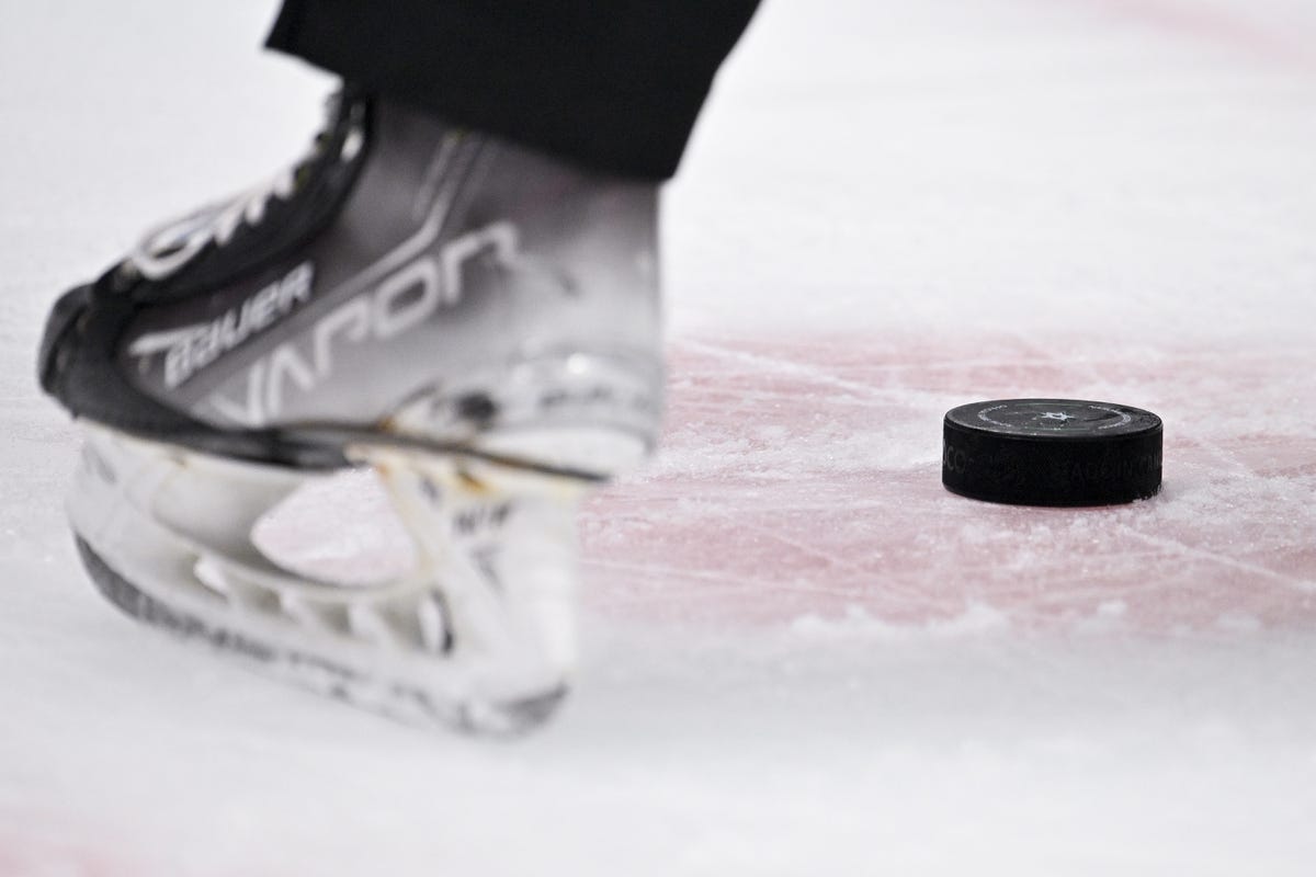 When do NHL playoffs start? Stanley Cup schedule, TV channels, how to ...
