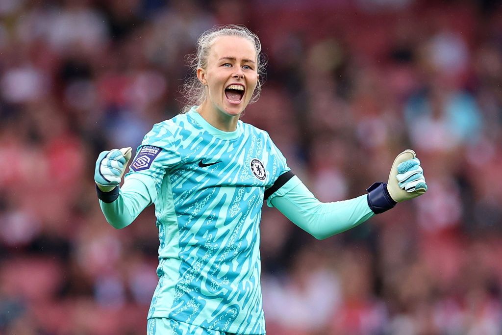 With Mary Earps gone, what goalkeepers do England have at their disposal?