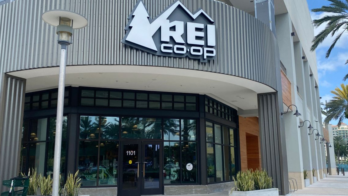 REI is selling a top-rated $72 Stanley thermos for only $50