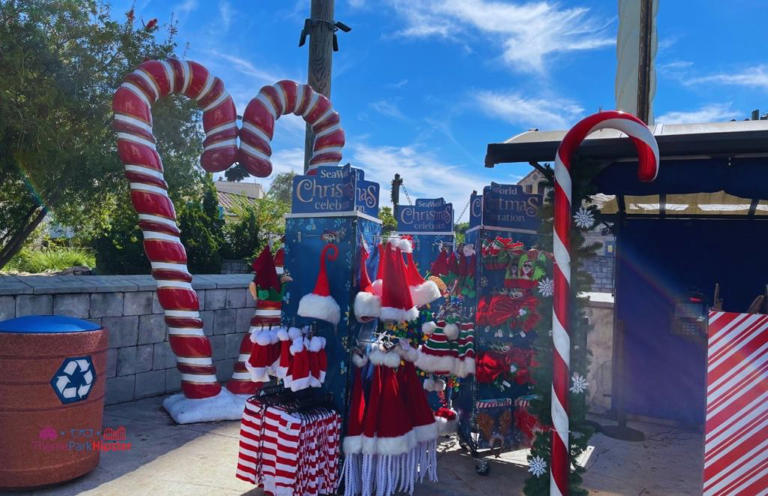 2024 Expert Guide to Christmas at SeaWorld Orlando: Parade, Food ...