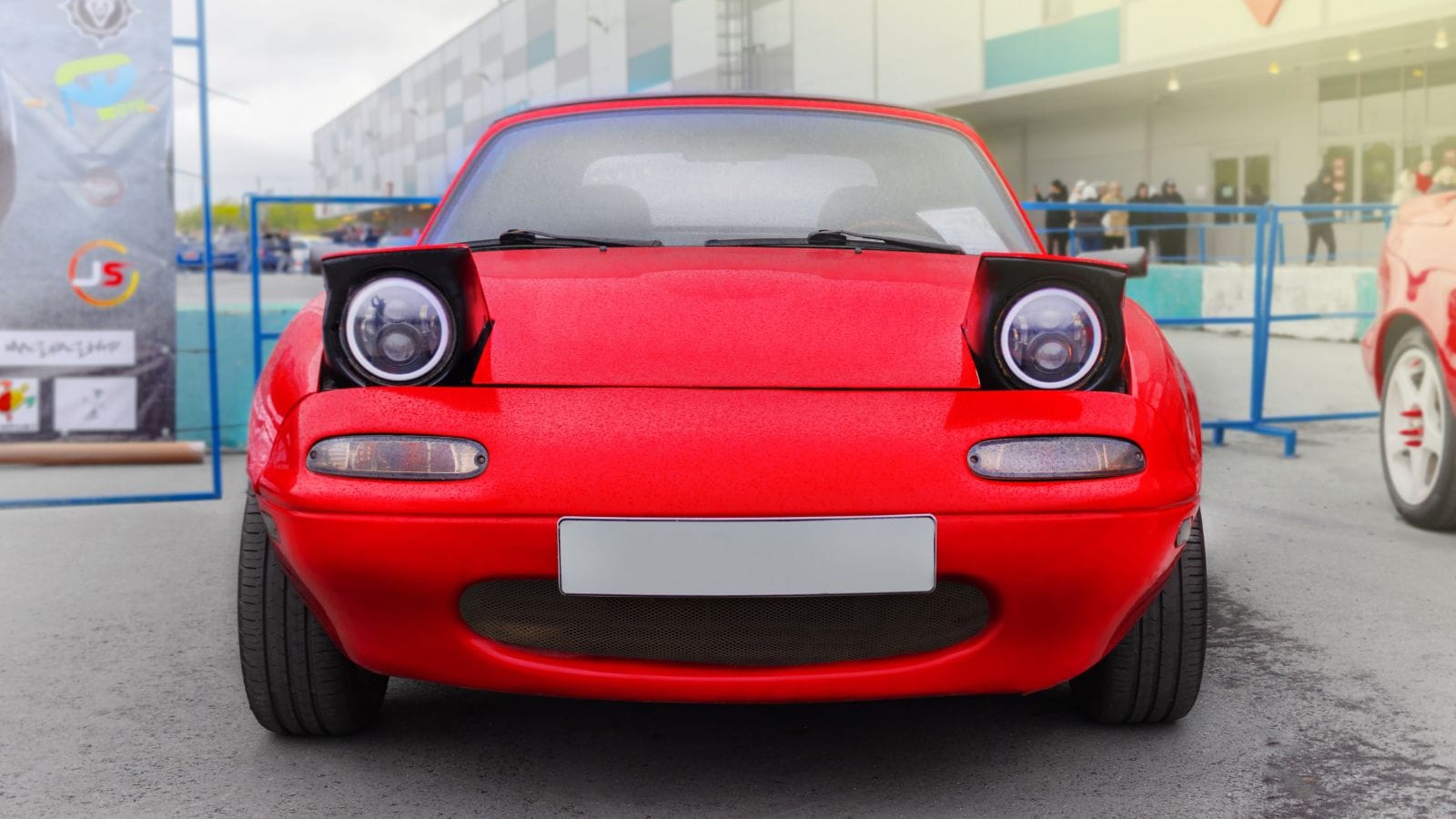Why Did Automakers Abandon Pop-Up Headlights?