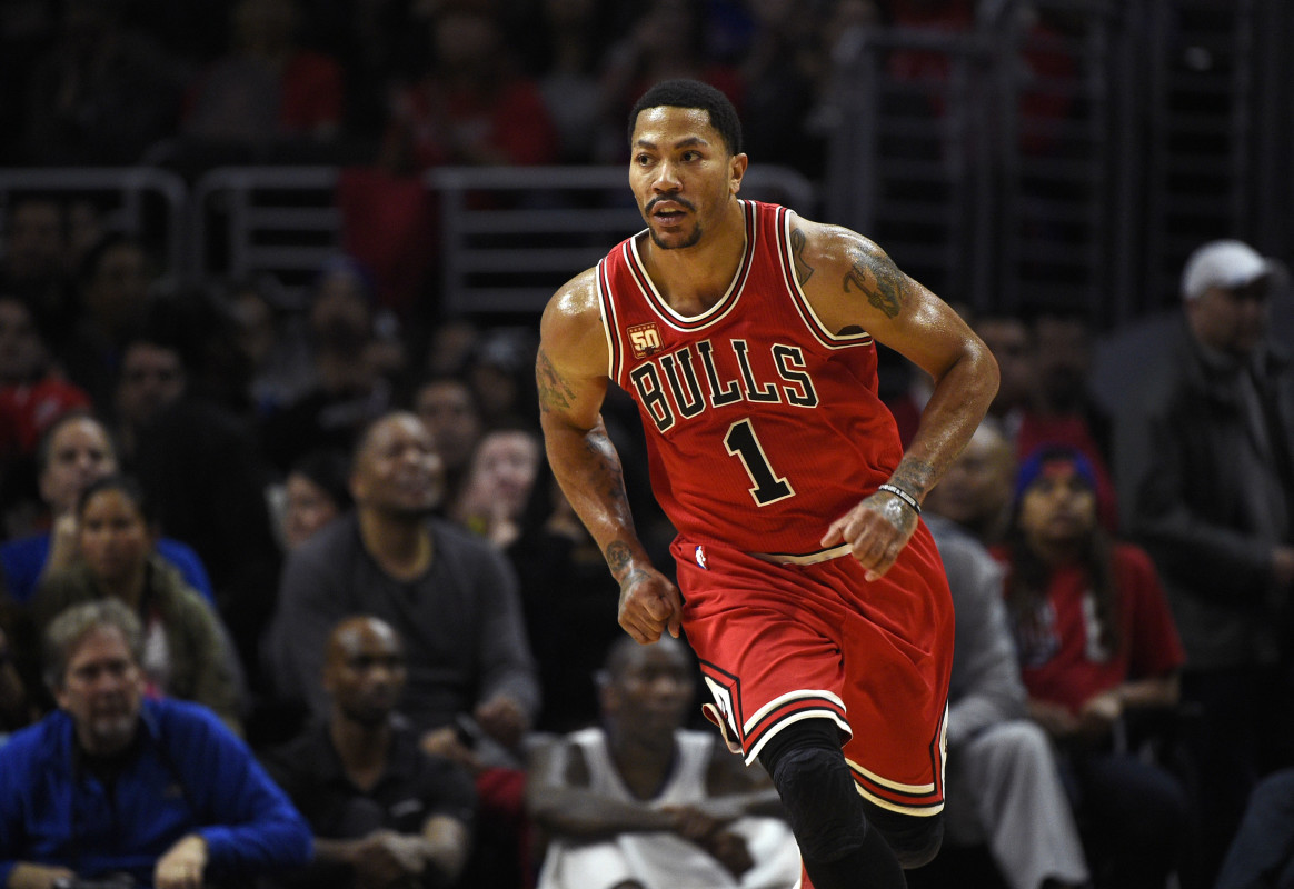 Fans Disagree with NBA Legend Derrick Rose on Thursday