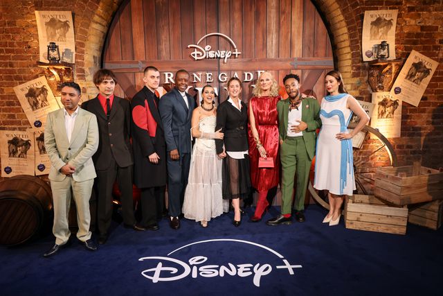 Who Is “Bridgerton” Star Nicola Coughlan's Boyfriend? All About Jake ...