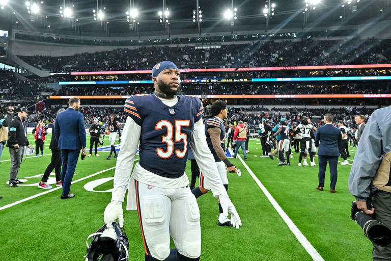 Breaking: Bears release Velus Jones Jr. and Khari Blasingame Breaking: Bears release Velus Jones Jr. and Khari Blasingame