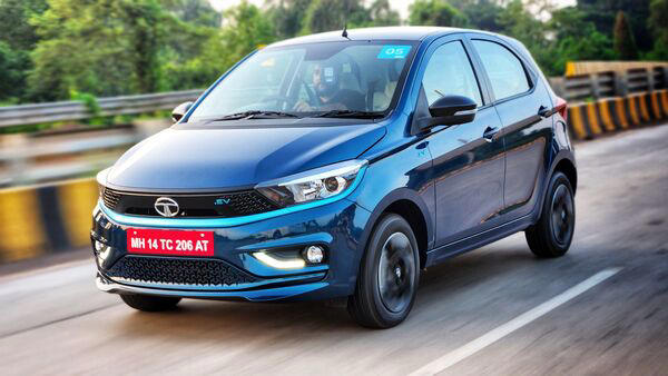 Tata ev tiago store