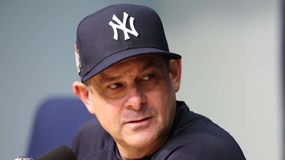 Fans React to Yankees Manager Aaron Boone and His Questionable Decision ... Fans React to Yankees Manager Aaron Boone and His Questionable Decision ...
