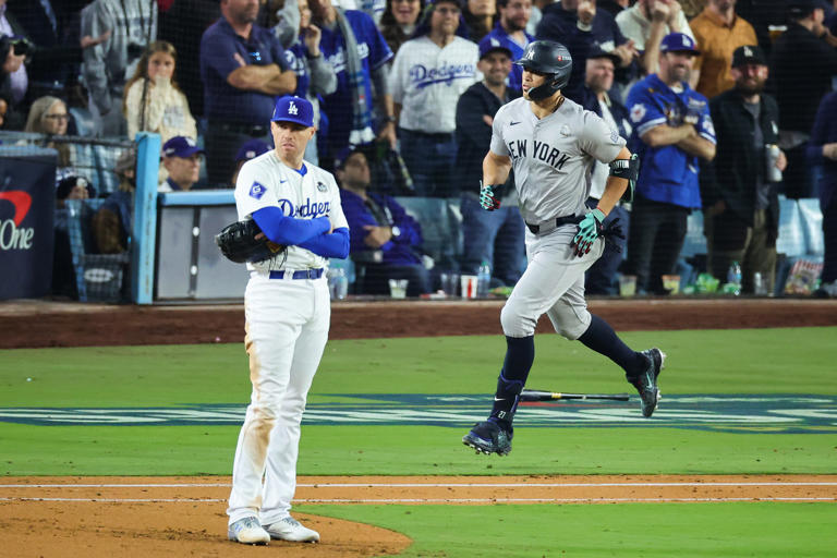 Freddie Freeman instantly knew he hit the Dodgers' World Series Game 1 ... Freddie Freeman instantly knew he hit the Dodgers' World Series Game 1 ...