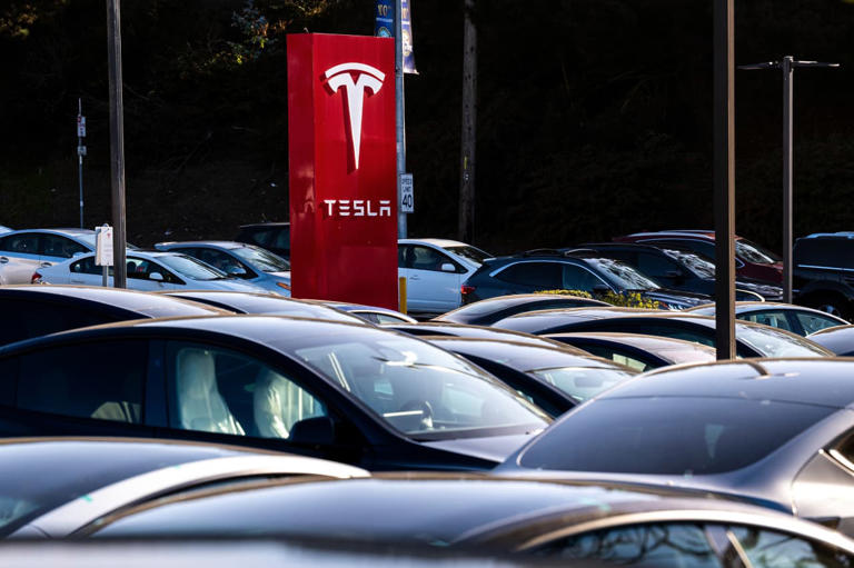 Tesla Stock Is Falling Again. Where the Charts Say It Could Be Headed Next.