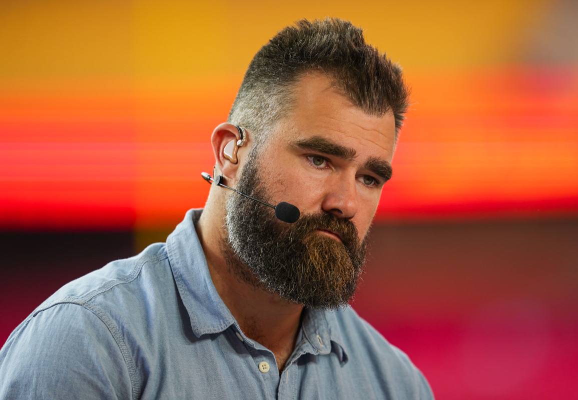Jason Kelce’s Controversial Super Bowl Decision Draws Peyton Manning ...