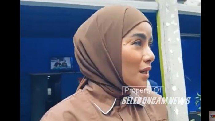 Olla Ramlan Tegaskan Dirinya Tak Ada Kaitannya dengan Kisruh Rumah ... Olla Ramlan Tegaskan Dirinya Tak Ada Kaitannya dengan Kisruh Rumah ...