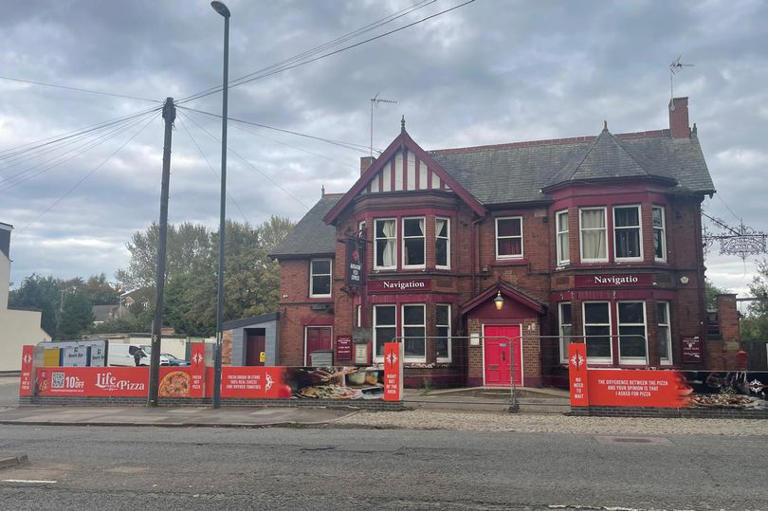 Landmark pub could be brought back to life with grill bar and shisha ...