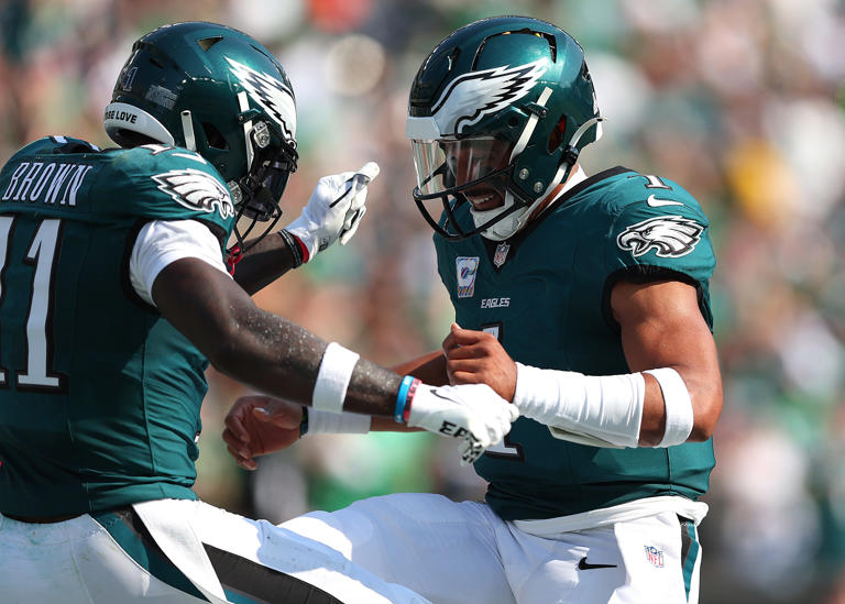 Eagles have scapegoat for Jalen Hurts, A.J. Brown friction, passing ...