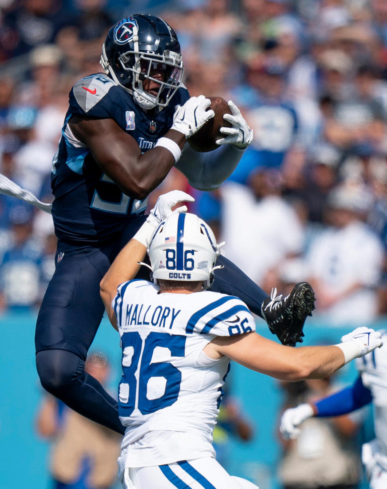 Tennessee Titans trade Kenneth Murray to Dallas Cowboys for NFL Draft pick