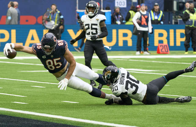 Caleb Williams throws 4 TDs as Bears obliterate struggling Jaguars 35 ... Caleb Williams throws 4 TDs as Bears obliterate struggling Jaguars 35 ...