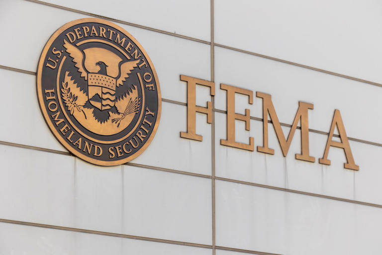 Lawmakers push to overhaul FEMA to Cabinet-level status