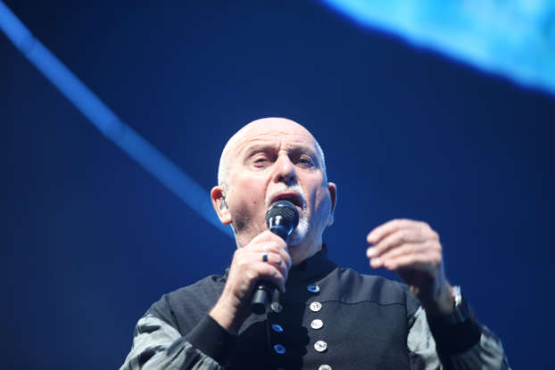 Singers older than 70 who are still rocking out Singers older than 70 who are still rocking out