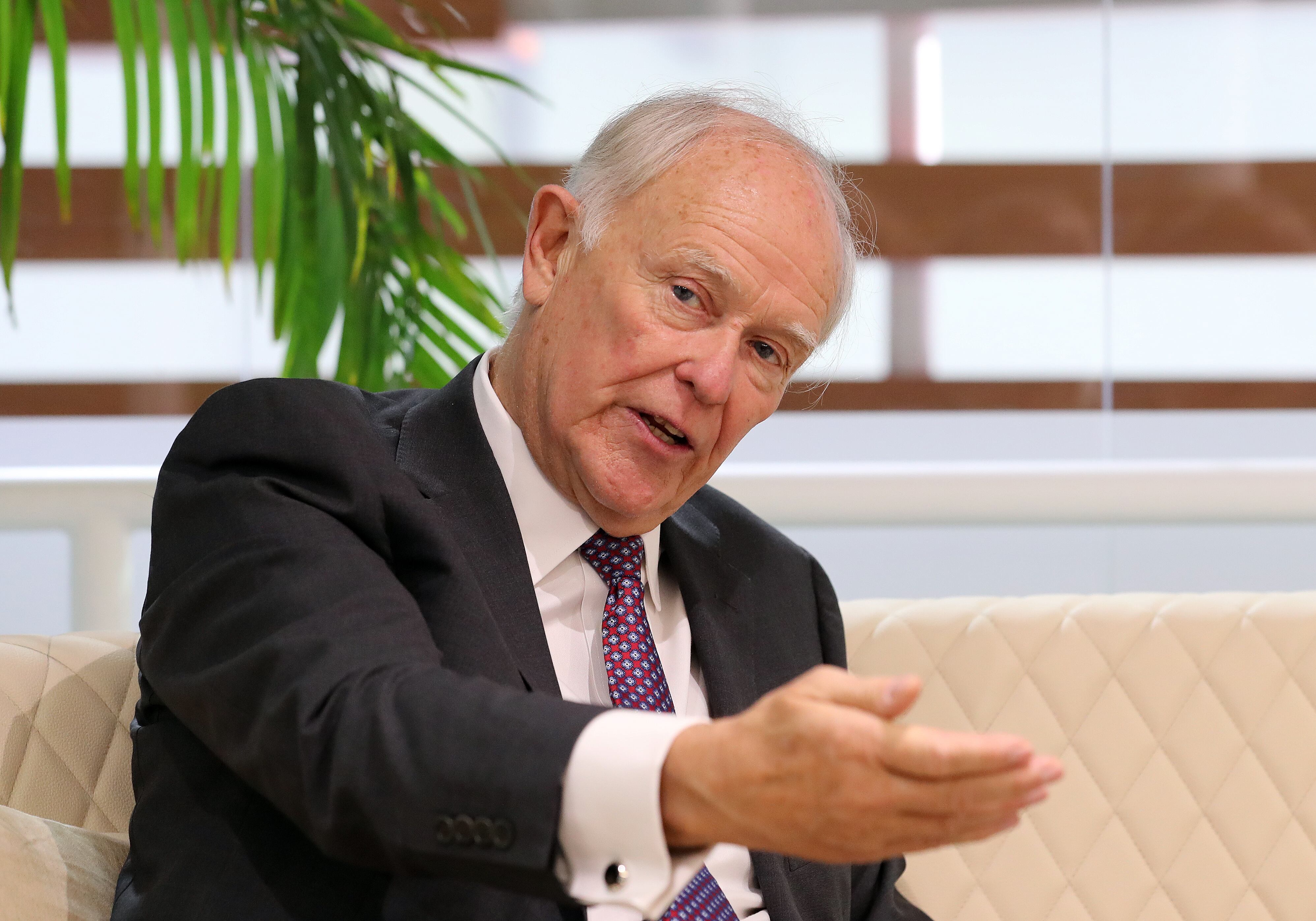 Emirates to hold 'serious conversation' with Boeing over 777X plane ...